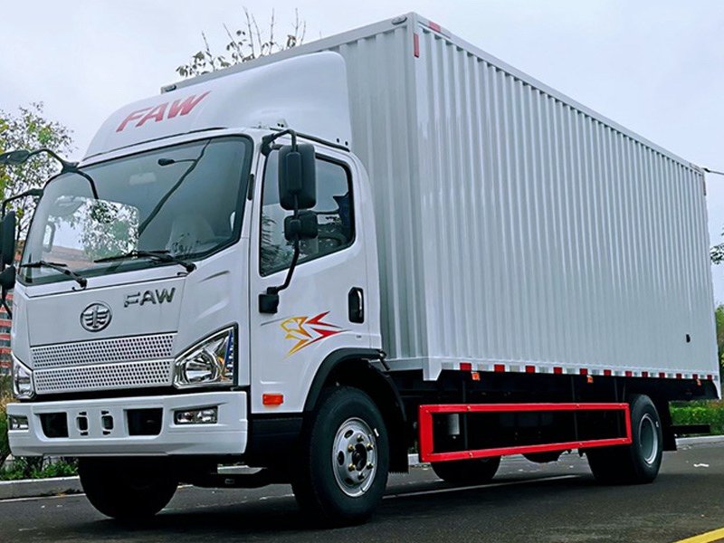 FAW J6F 4x2 Closed box truck
