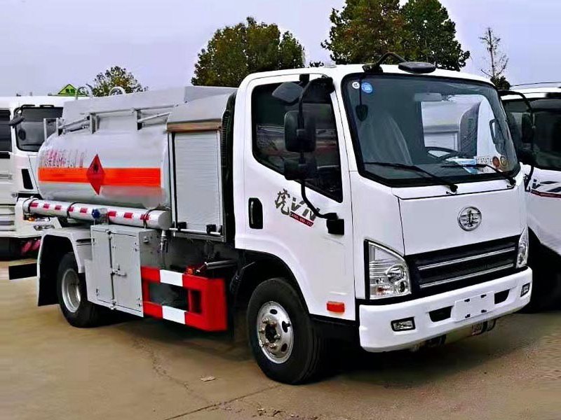 FAW Tiger V mobile refueling truck 4000 liters